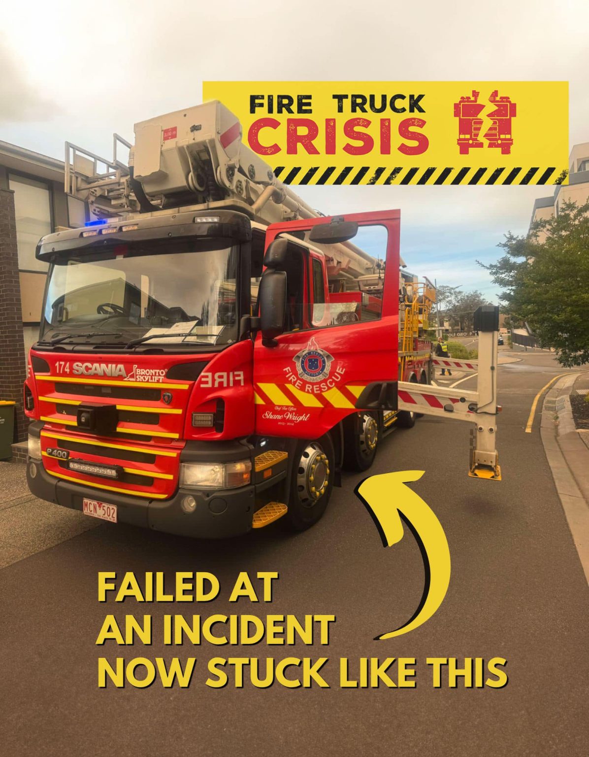 Smoke Covers Melbourne While Fire Trucks Fail! - Fire Truck Crisis